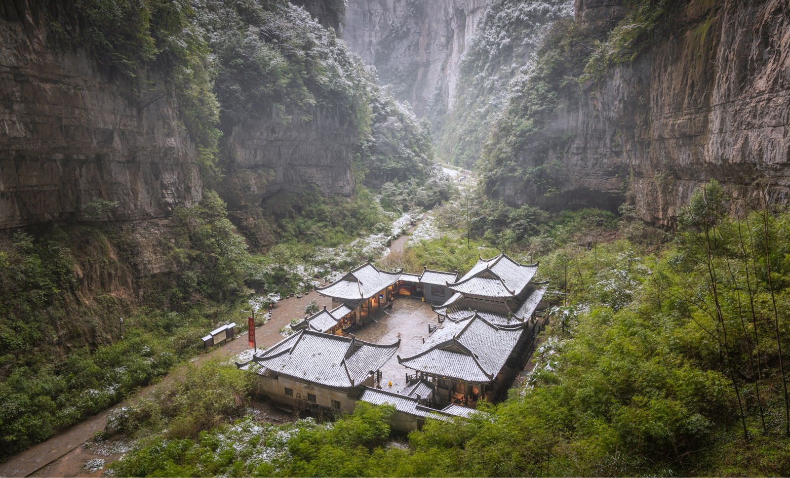 ทัวร์จีน | ทัวร์จีน ฉงชิ่ง อู่หลง อุทยานเขานางฟ้า อุทยานหลุมฟ้าสะพาน ...